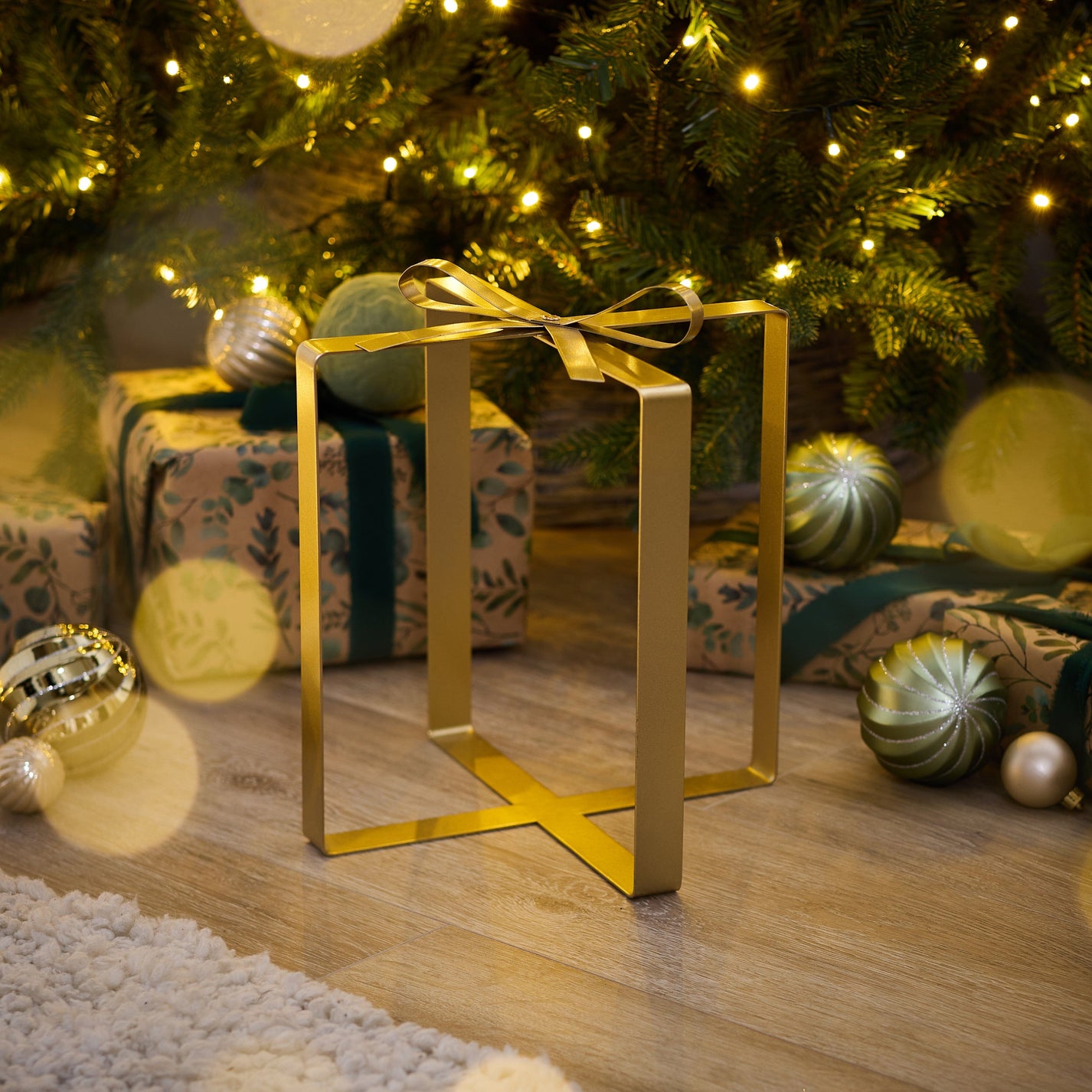 Falun Metal Present Ornaments - Set of 2 - Gold – Laura James