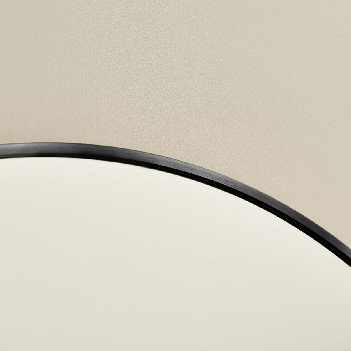 Ingham 180 x 90cm Metal Arch Floor Mirror - Black – Laura James
