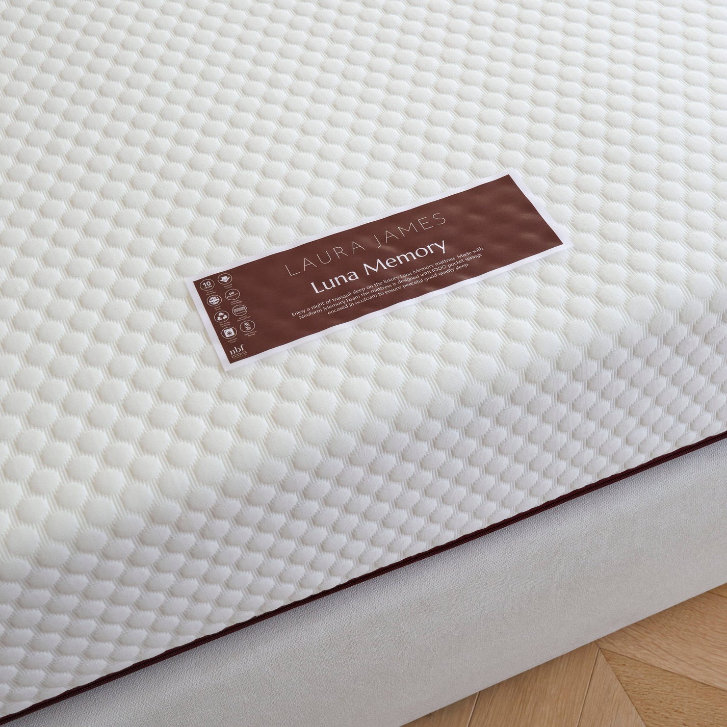 Luna Memory Foam Super King Mattress - Burgundy Red Zip – Laura James