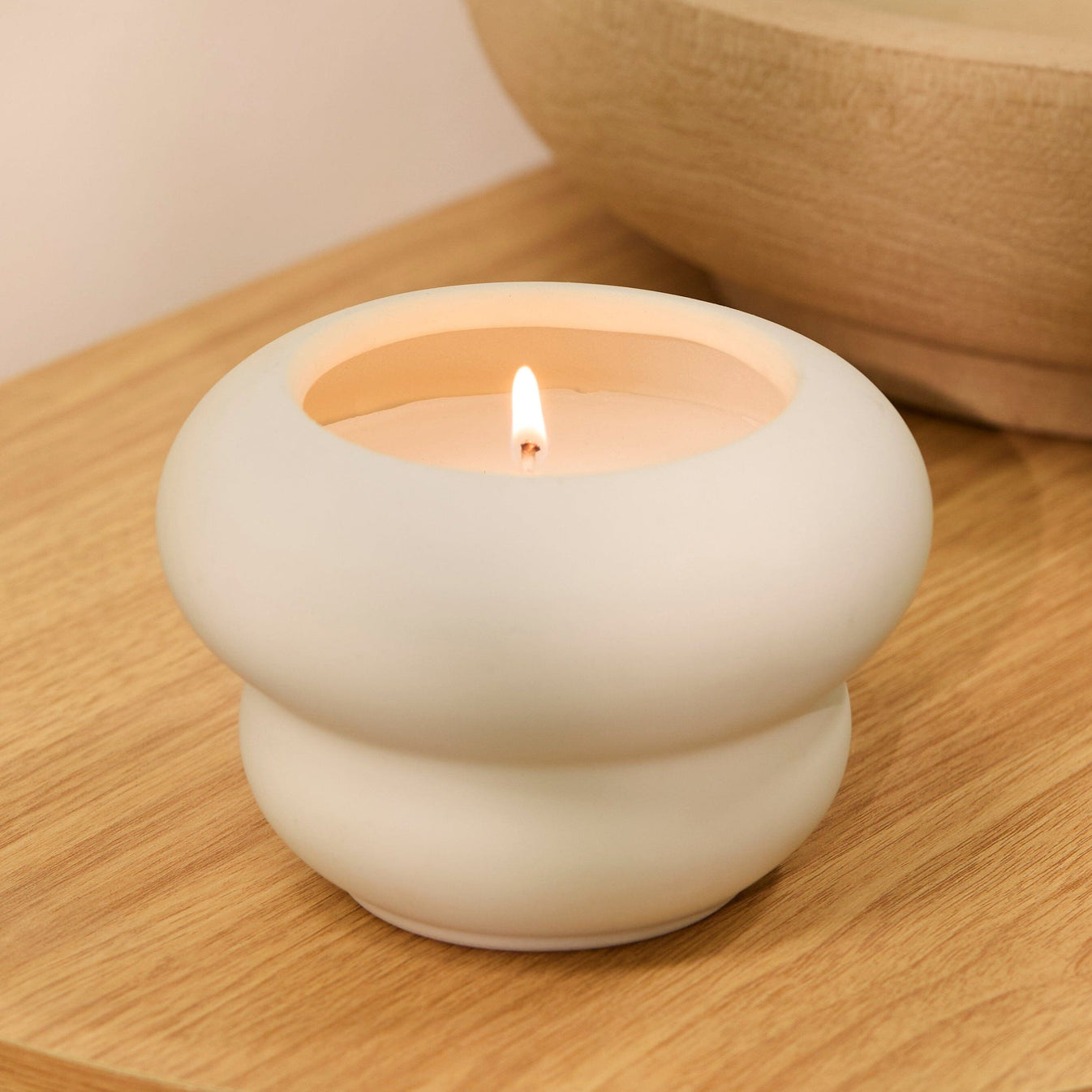 Surbiton Single Wick 13cm Ceramic Candle - Oud Wood & Rose Scent In Cl ...