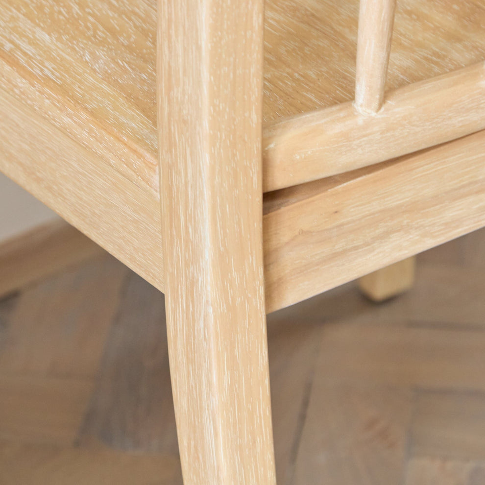 Marlon Whitewash Oak Round Dining Table Set - 4 Seater - Tilly Dining ...