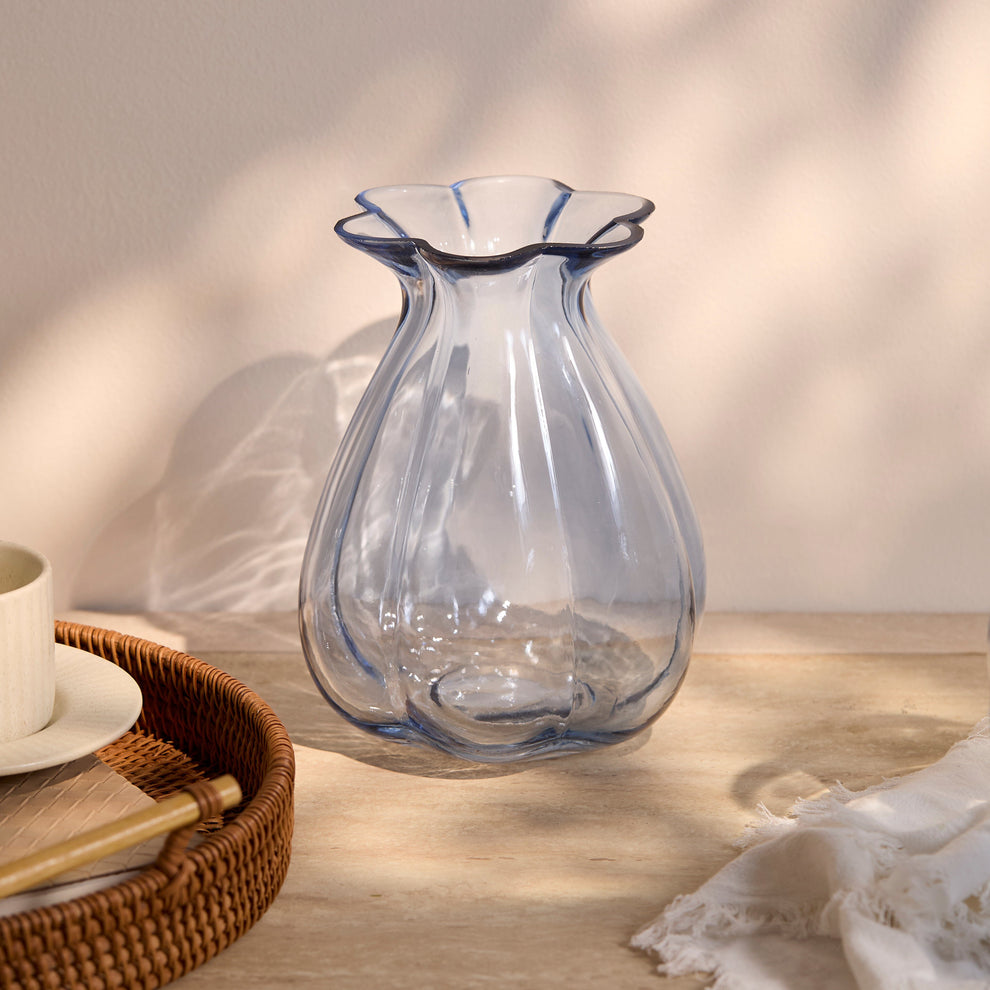 Verona 20cm Glass Vase - Cornflower Blue – Laura James