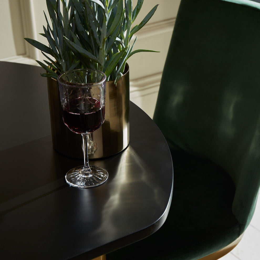 Lua extendable dining table - noir black - Laura James