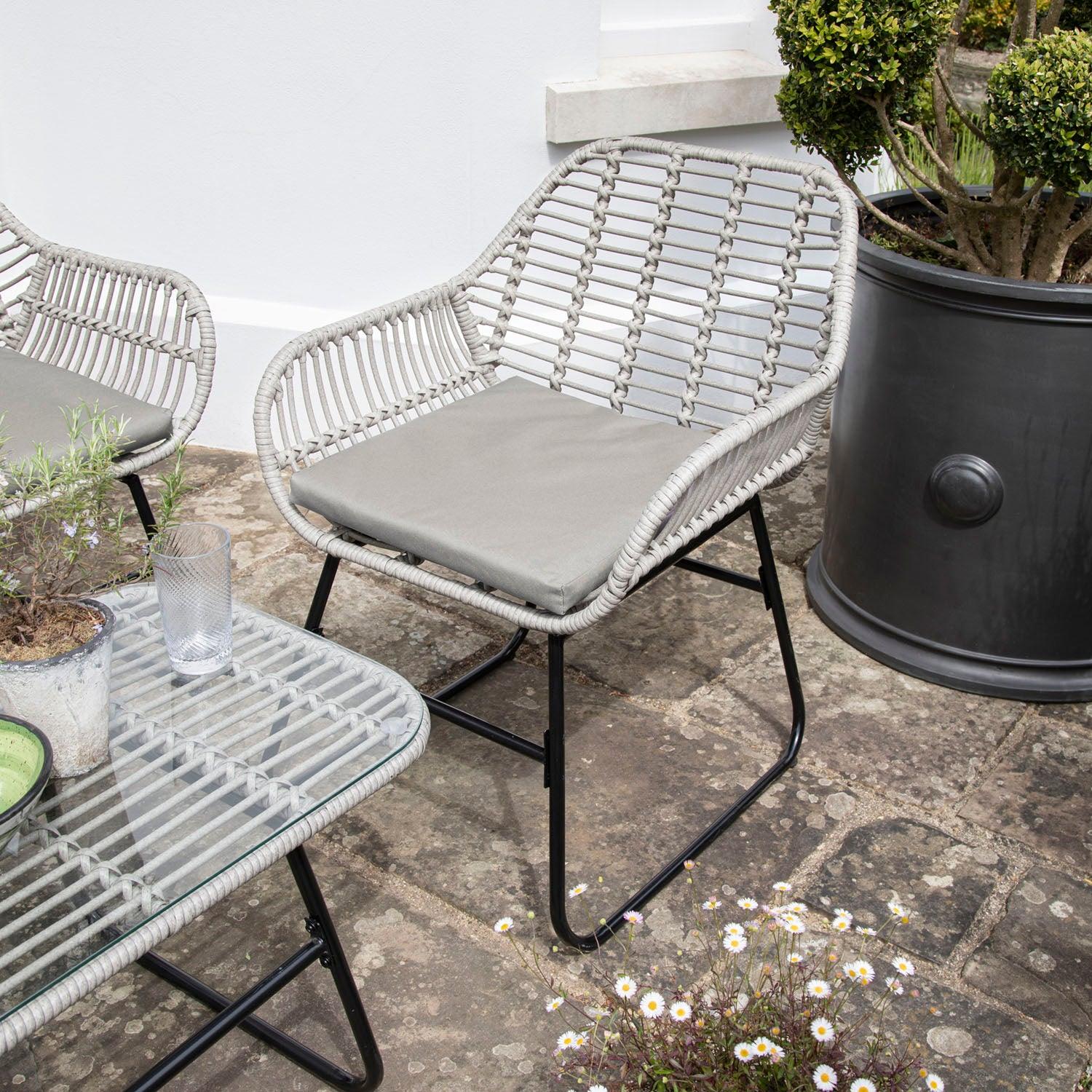 Wick Rattan Garden Sofa Set with Grey Parasol – Light Grey – Laura James